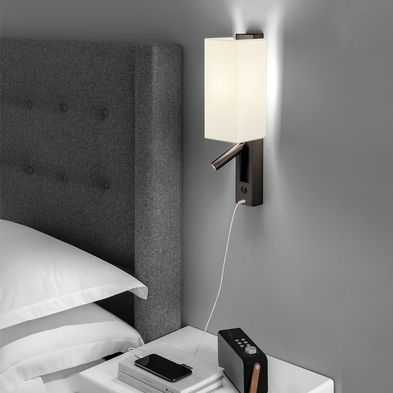 LED Dock Combi Reading Light | LED/5/2/W1/USBC/BB | Chelsom